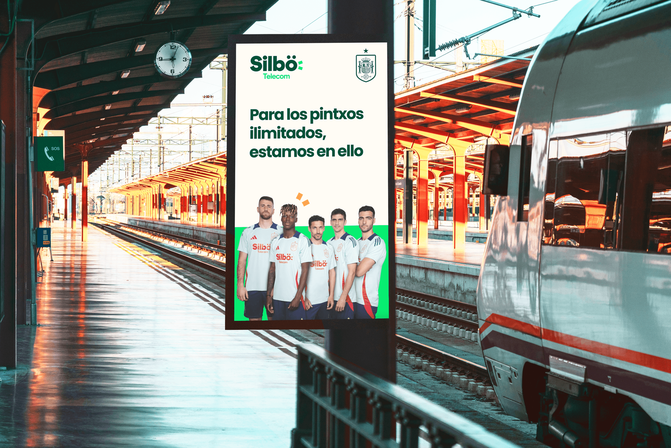 What is digital out-of-home (DOOH) media? Definition, examples & key ...