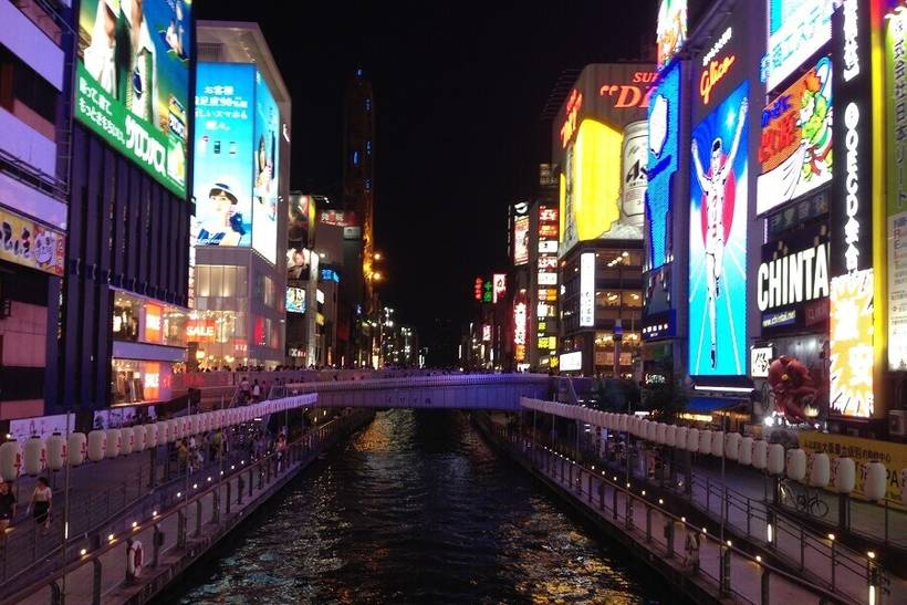 Dynamic digital OOH: Powering compelling advertising experiences ...