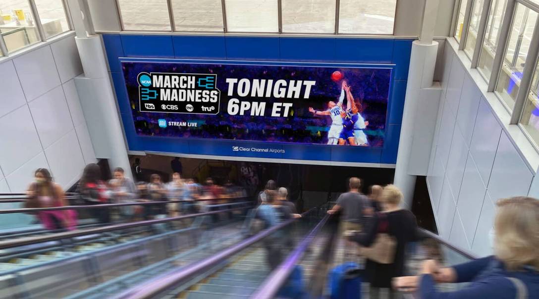 Level up your March Madness marketing game: Digital out-of-home ...