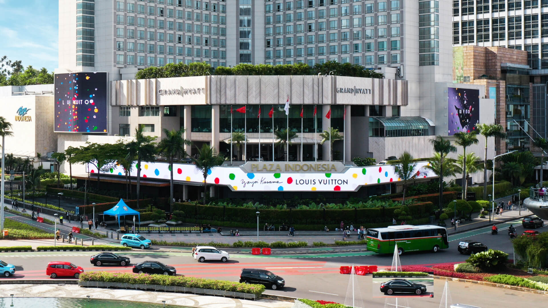 City Vision leverages the Broadsign Platform to expand OOH innovation ...