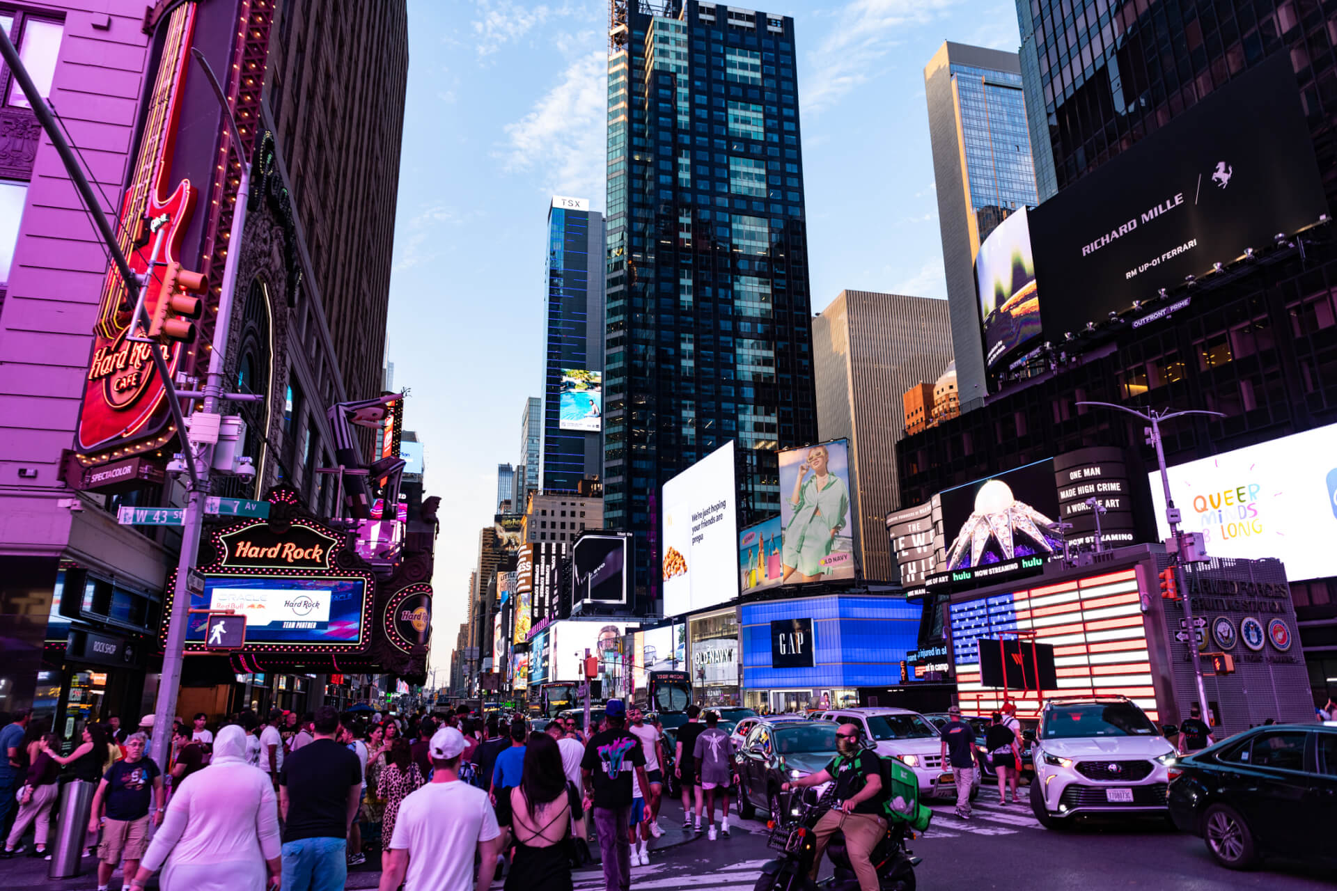 Why the programmatic DOOH buying process feels complex – and how to simplify it