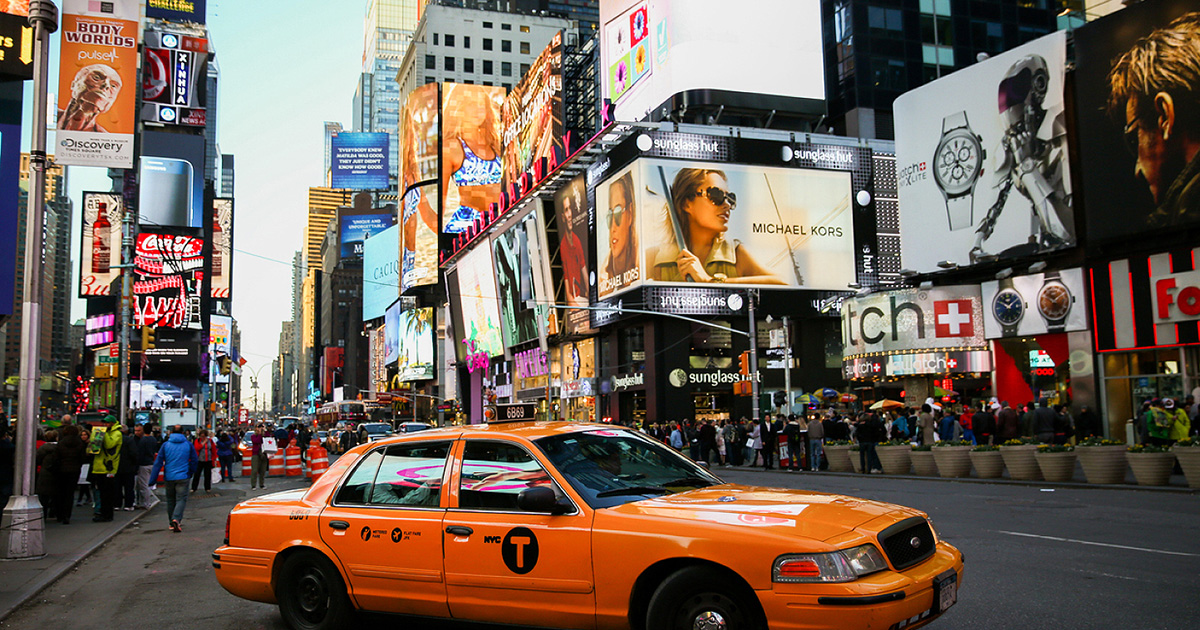 Targeted Advertising in New York City | Broadsign Billboard & OOH Packages
