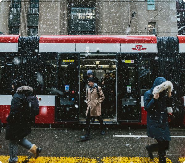 Targeted Advertising in Toronto | Broadsign Billboard & OOH Packages