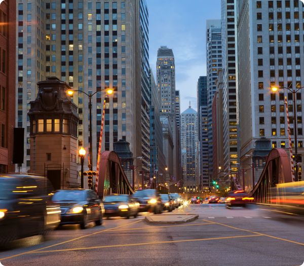 Targeted Advertising in Chicago | Broadsign Billboard & OOH Packages